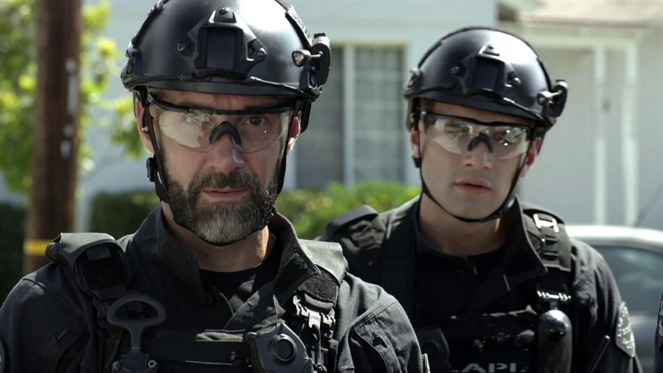 S.W.A.T. - 1.Sezon 8.Bölüm HD İzle